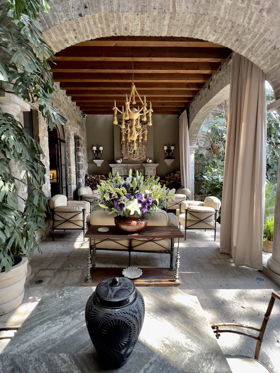 At Home in San Miguel de Allende with Jeffry Weisman and Andrew Fisher - Fisher Weisman Collection